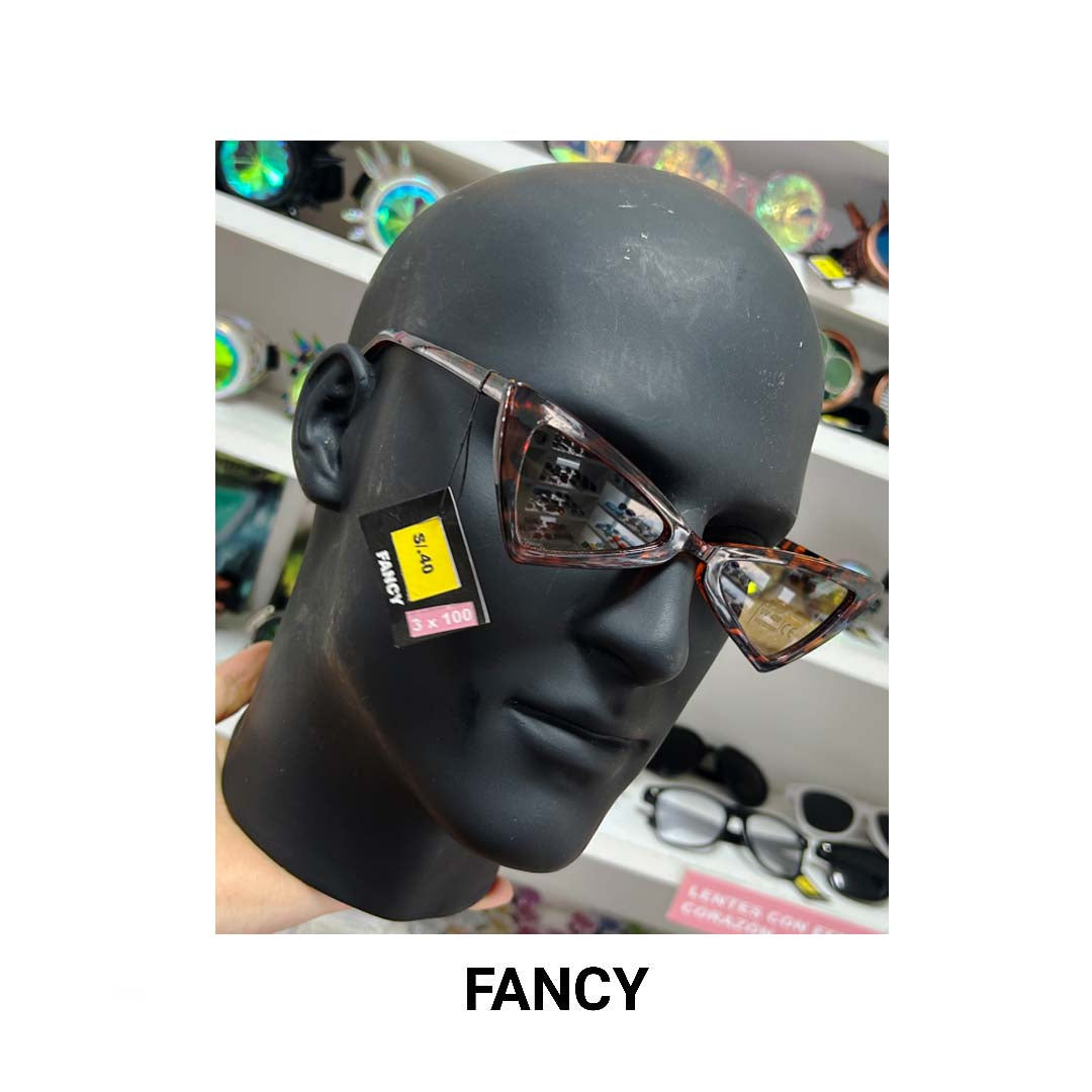 TRIANGLE ANIMAL PRINT – FANCY